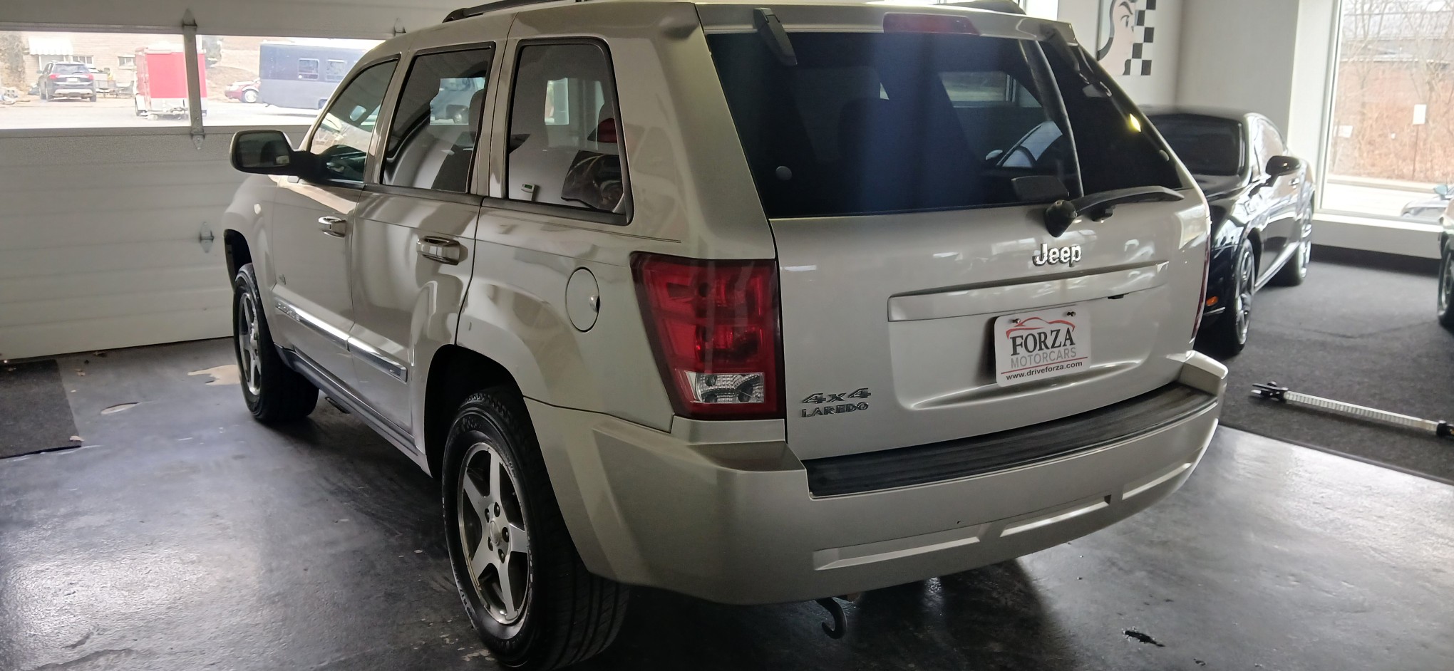 Jeep Grand Cherokee Laredo 2006 | Forza Motorcars